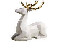 China Wear-Resistant Tabletop Ornaments Resin Deer Figurines OEM ODM for sale