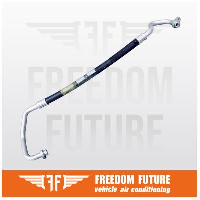 China 8200797717 Suction Air Conditioning Pipeline For Nissan Primastar 06-14 for sale