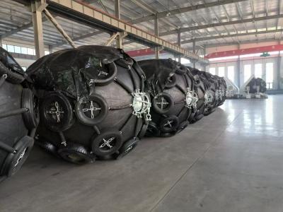 China Customizable Rubber Pneumatic Marine Fender For Ships And Shore Facilities for sale