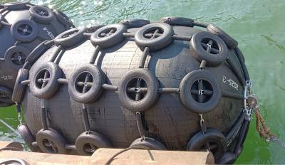 China Pneumatic Marine Fender With Harnessing for sale