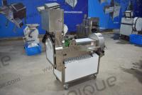 China Video Technical Support Salad Vegetable Lettuce Slicer Cutting Machine 1300*580*1250 mm for sale