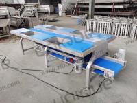 China Stainless Steel Vegetable Sorting Table and Conveyors Vegetable Preparation Table 0.74 kW for sale
