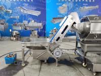 China 304 Stainless Steel Automatic Sweet Potato Yam Washing Machine Peeling Production Line for sale