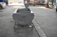 China Commercial Kitchen 500 kg/h Sand Blasting Surface Fruit and Vegetable Washing Machine for sale