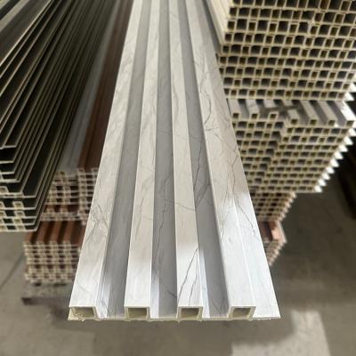 China Wooden Grain Design Wpc Wall Panel Interior Decoration 160*24 for sale