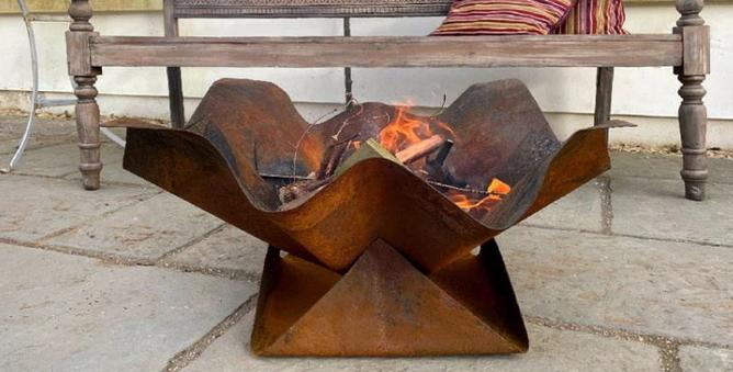 Unique Design Garden Decoration Warming Firewood Corten Steel Outdoor Fire Pit Heater