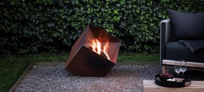 Warm Keeping Rusty Finish Wood Burning Corten Steel Fire Cube Pit