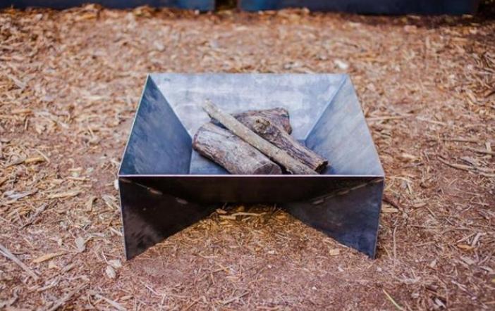 30 Inch Outdoor Decor Wood-Burning Portable Cast Iron Fin Fire Pit