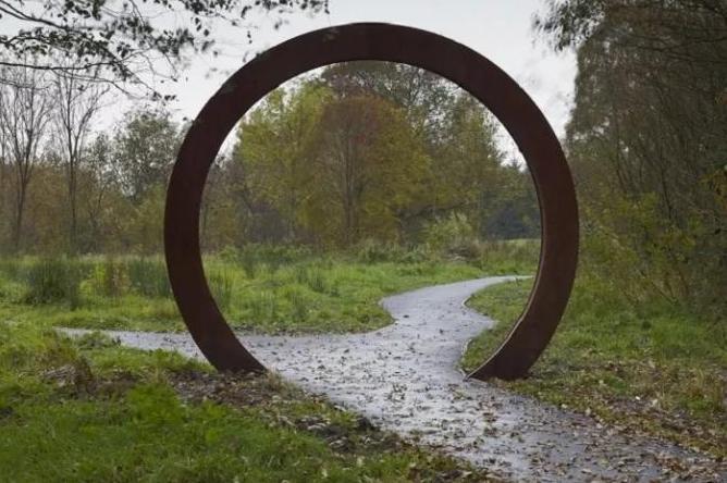 Decorative Large Rust Metal Moon Gate Corten Steel Garden Art Sculpture
