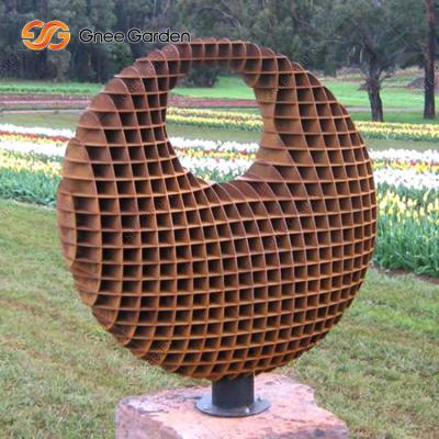 China Corten Steel Classic Gold Metal Garden Statue Ornament Sculpture Statue for sale