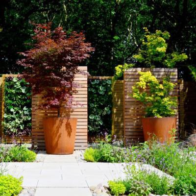 China OEM ODM Large Corten Steel Circular Planters Box With Privacy Shielding for sale
