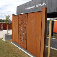 China Rectangle Decoration Metal Garden Products Corten Steel Garden Screen Fence for sale
