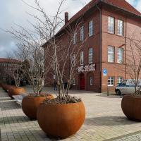 China Thickness 1.5mm-6.0mm Large Tall Metal Flower Pots Tall Corten Steel Planter for sale