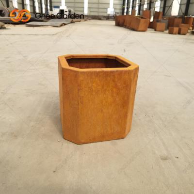 China Laser Cut Metal Polygonal Decorative Outdoor Flower Pots 2cm Thick for sale