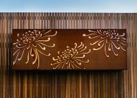China 3mm Chrysanthemum Pattern Metal Garden Ornaments Corten Steel Laser Cut Panels for sale