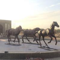 China Resin Crafts Outdoor Bronze Sculpture , Brass Horse Sculpture 5mm Thick OEM ODM for sale