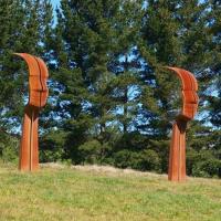 China OEM ODM Service Large Metal Garden Ornaments With SGS Approval for sale