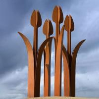 China Gnee Garden Tulip Flower Shape Custom Metal Yard Sculptures For Backyard for sale