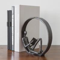 China 7 Inch Encircled Reader Outdoor Metal Sculpture Decorative Sculptures And Figurines for sale