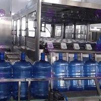China 1000BPH 3-in-1 Automatic Mineral Water Bottling Machine for 3 & 5 Gallon Containers for sale