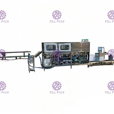 China SUS 304 Auto Lifting Feeding Gallon Filling Line - 120 BPH Capacity with 3400mm Monoblock Design for sale