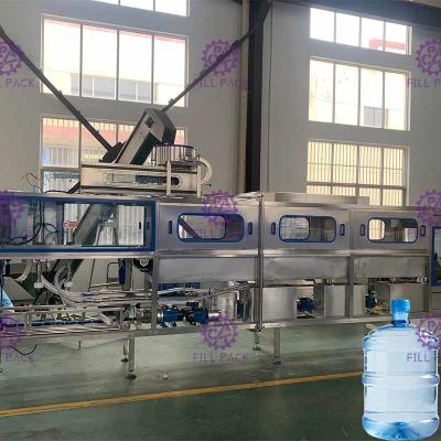China 200BPH Automatic 5 Gallon Filling Machine Line With Cap Lifter for sale