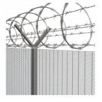 China 5.5mm Welded Mesh Fencing Powder Coated Concertina Razor Barbed Wire for sale