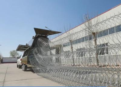 China hot dipped galvanized steel Razor mobile security barrier mobile security barrier of 6d Razor Wire Mesh Trailer for sale