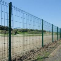 China 2D Or 3D Curvy Welded Mesh Fence For Airports And Sports Fields for sale