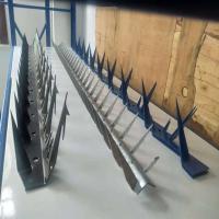 China Galvanized AISI430 AISI304 Anti Climb Razor Spikes 64-100mm Length for sale