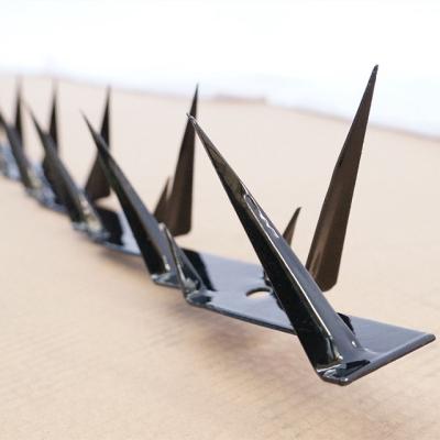 China Powder Coating Medium Size Anti Climb Fence Spikes 2mm  Single Razor for sale