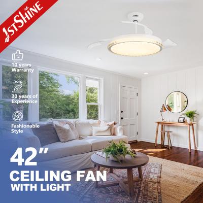 China 110-240V/50Hz-60Hz LED Ceiling Fan with Retractable Blades 10- and Space-Saving Design for sale