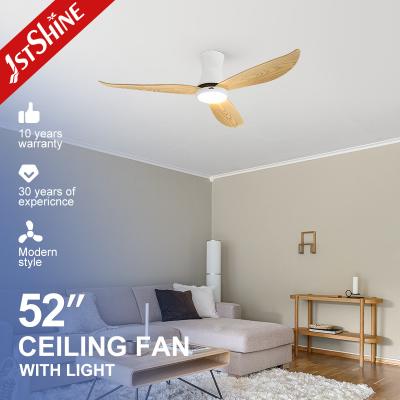 China 110-240V/50Hz-60Hz Input Voltage LED Ceiling Fan with Wood Grain Blades and 6 Speeds for sale