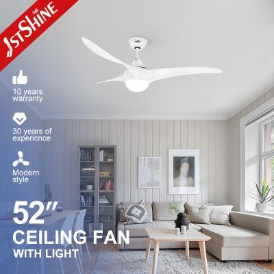 China Modern Design Style Energy-Saving Remote Control LED Ceiling Fan with Metal Lamp Body for sale