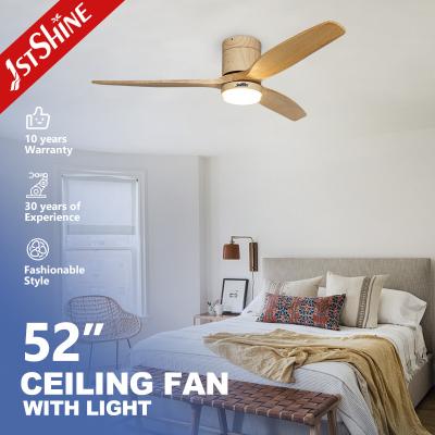 China 52 Inches High Speed Wooden Ceiling Fan with Light and 110-240V/50Hz-60Hz Input Voltage for sale