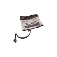 China Mitsubishi Pajero Montero V73V77V93V97V98 New Air Filter Box Metal Iron MR404331 with Lock Switch and Clamp for sale
