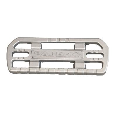 China Mitsubishi Pajero V31 V33 MB679852 Rear Door Tailgate Step Plate Pedal for Car Body Left Position Compatible with Car Bumpers for sale