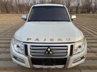 China Mitsubishi Pajero Montero Shogun V93V95V97 Front Bumper Radiator Grille Chrome Plastic Accessory  Brand New Upgrade for sale
