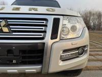China Mitsubishi Pajero Montero Shogun V93V95V97 Front Bumper Radiator Grille Chrome Plastic Accessory  Brand New Upgrade for sale