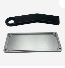 China 0.02mm 4 Axis Milling CNC Machining Process Extrusion Base Plate for sale