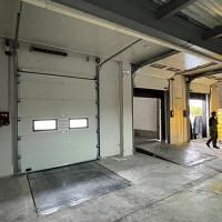 China Sectional Overhead Door Factory Maximizes Usable Space Used In Commercial Storage Facilities for sale