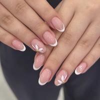 China Low MOQ ABS Plastic French Tip Artificial Nails Custom Packaging for sale