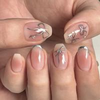 China Short Coffin Silver French Tip Press On Nails With Rhinestone for sale