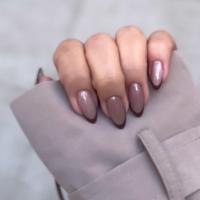 China Medium Almond Holographic Design French Tip False Nails No Nail Damage for sale