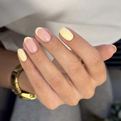 China Pale Yellow French Nails Press On Oval Nude Pink Glossy Fake Nails French Tip for sale