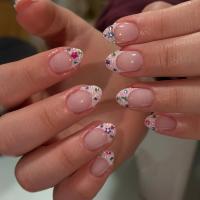 China Pink Oval Press On Nails Handmade Colorful Rhinestone Star Glossy for sale