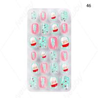 China Christmas Kids Press On Nails 24Pcs Short Xmas Safe Self Adhesive for sale