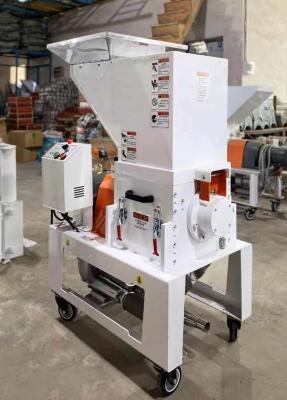 China 400V waste plastic recycle grinder/Low speed crusher/ teeth blade cutter granulator producer good price agent needed for sale