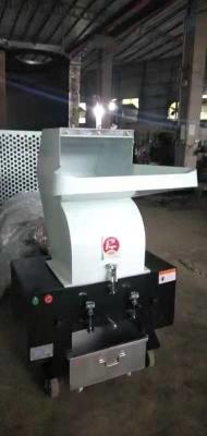 China Small Flat Type Blade Crusher/ waste Plastic Crusher Supplier/Powerful plastic grinder/strong Plastic granulator CE certified for sale