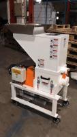 China No Dust Low Speed Plastic Crusher/teeth blade cutter Grinder/granulator supplier factory price agent needed for sale